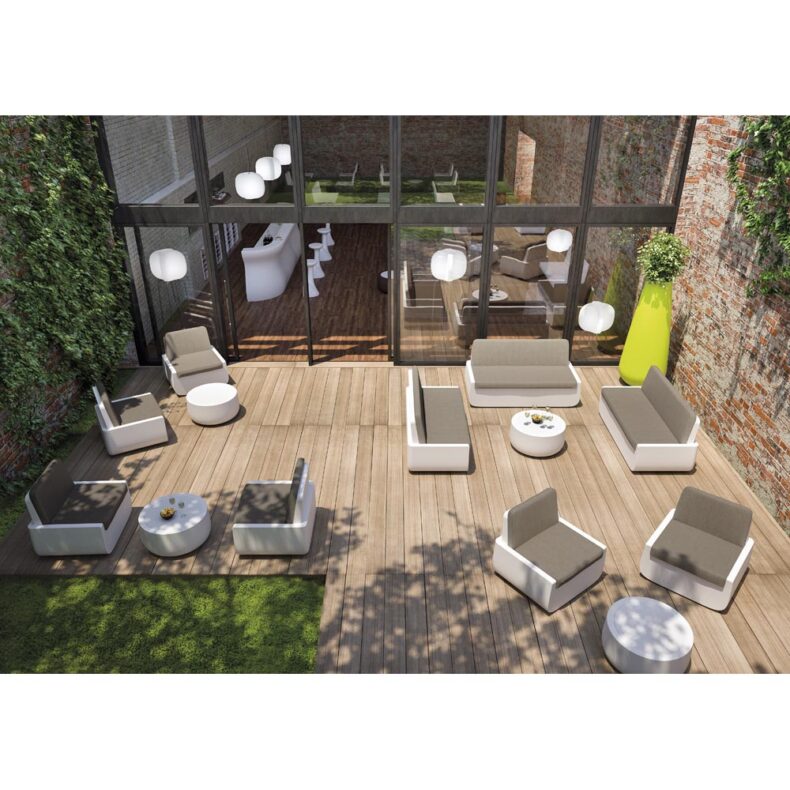 Plust Bold Sofa – Shop Forma Design